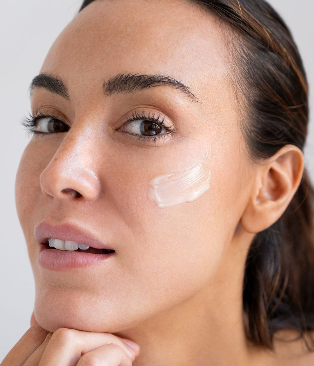 Comment enlever les rougeurs du visage naturellement